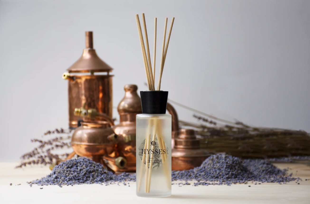 Essentials Unleashed: The Magic and Safety of Oil Diffusion – Hysses ...